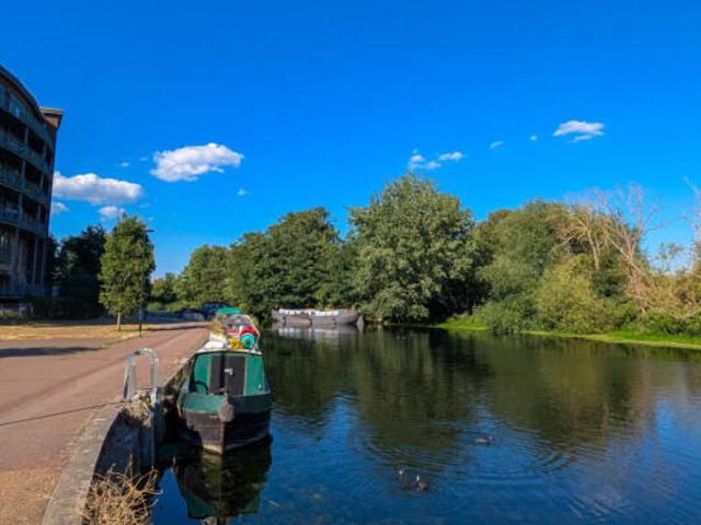 1 bedroom flat for rent in Limehouse Lodge, London, E5
