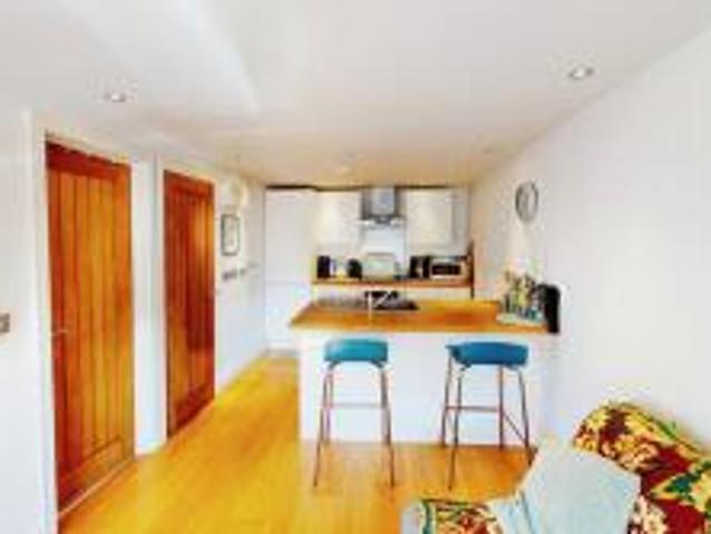 1 bedroom flat for rent in Lionel Road, Canton, Cardiff, CF5