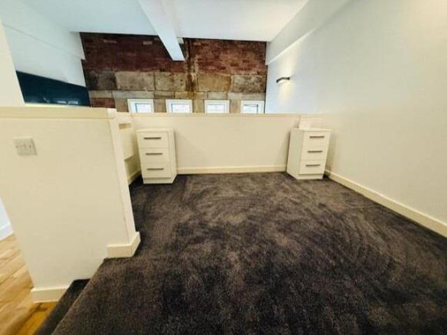1 bedroom flat for rent in Lilycroft Road, Bradford, BD9