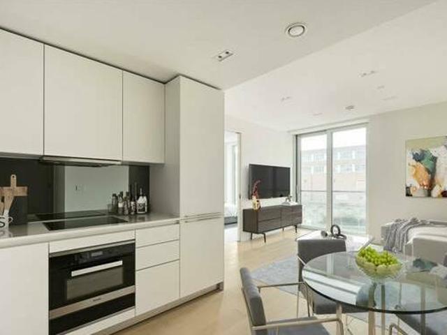 1 bedroom flat for rent in Lillie Square Earls Court London SW6