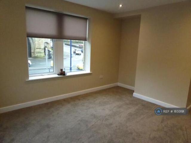 1 bedroom flat for rent in Lister House, Bradford, BD9