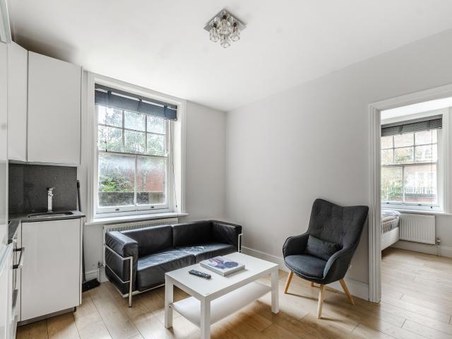1 Bedroom Flat for Rent in Lisson Street | Foxtons