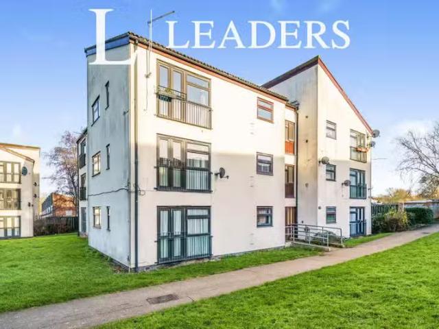 1 bedroom flat for rent in Little Cattins, Harlow, CM19