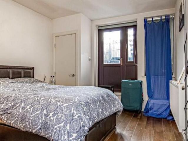 1 bedroom flat for rent in Little Somerset Street, Aldgate, E1