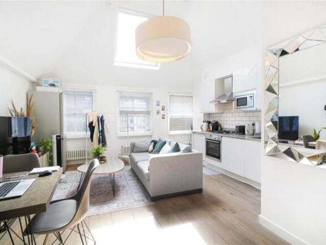 1 bedroom flat for rent in Litchfield Street, Covent Garden, WC2H