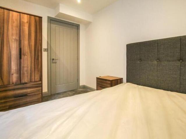 1 bedroom flat for rent in Liv Apartments, George Street, Bradford, BD1