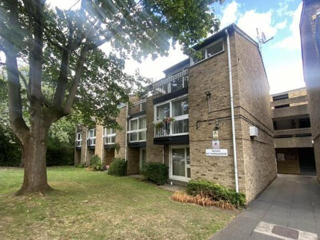 1 Bedroom Flat For Rent In London Road