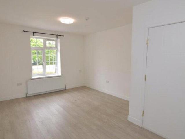 1 bedroom flat for rent in London Road, Earley, Reading, RG6