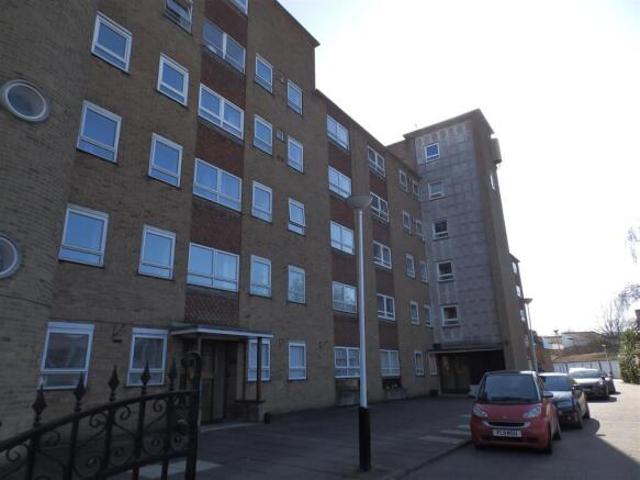 1 bedroom flat for rent in London Road, Leicester, LE2