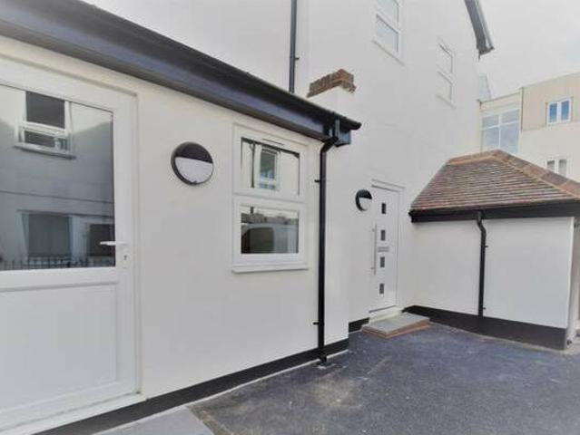 1 bedroom flat for rent in London Road SS0 9PQ SS0