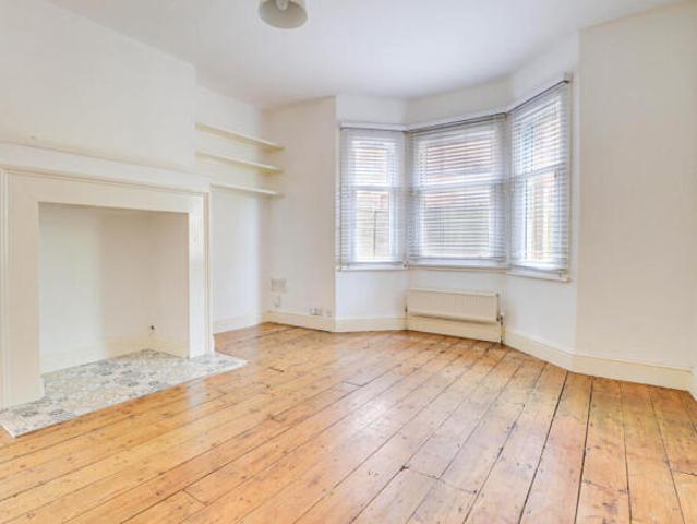1 bedroom flat for rent in London Road, St Albans, Hertfordshire, AL1