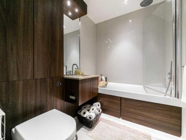 1 bedroom flat for rent in Longfield Avenue, Ealing Broadway, W5