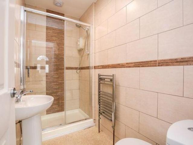 1 bedroom flat for rent in Lonsdale Road, Southend On Sea, SS2