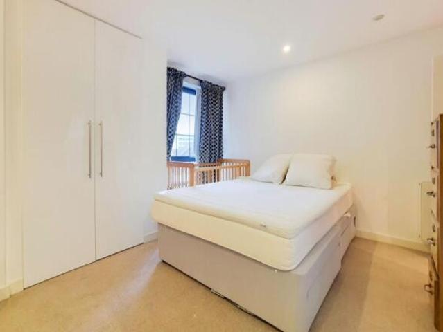 1 bedroom flat for rent in Lolesworth Close, Spitalfields, London, E1