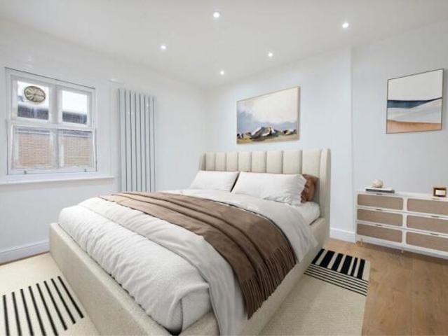 1 bedroom flat for rent in Lorne Gardens, Holland Park, W11