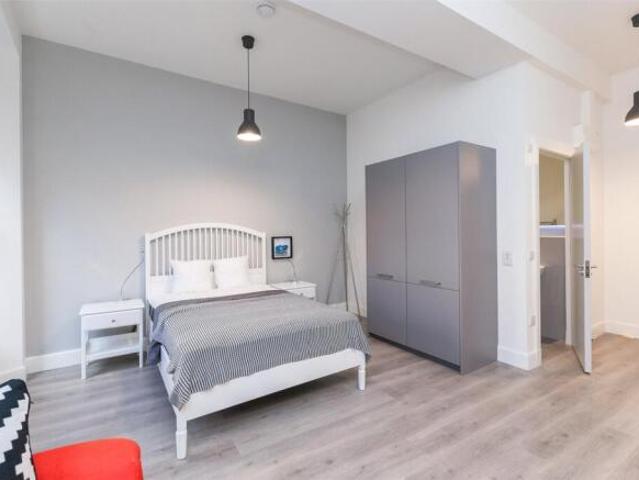 1 bedroom flat for rent in Lothian Street, Edinburgh, EH1