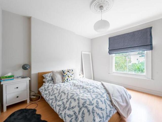 1 bedroom flat for rent in Louisville Road, Tooting Bec, London, SW17