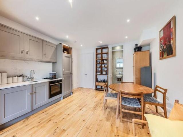 1 bedroom flat for rent in Lower Addison Gardens, Holland Park, London, W14