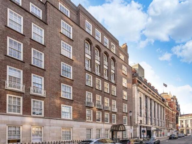 1 bedroom flat for rent in Lowndes Square, Knightsbridge, SW1X