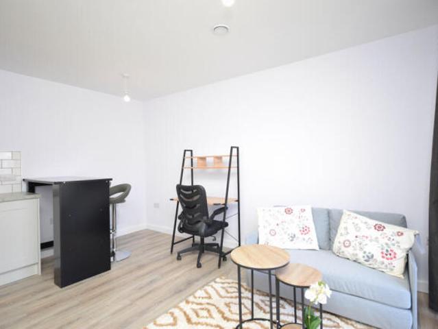1 bedroom flat for rent in Luna, Fifth Avenue, YO31