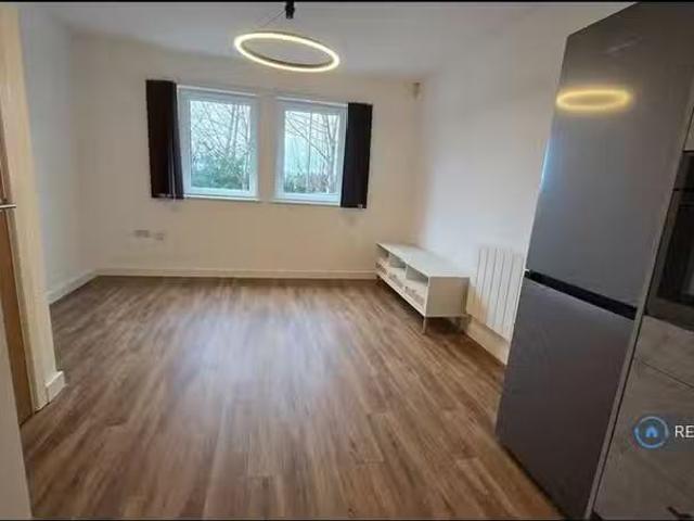 1 bedroom flat for rent in Lunar, Bradford, BD3