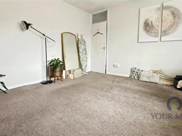 1 bedroom flat for rent in Luffield Road, London, SE2