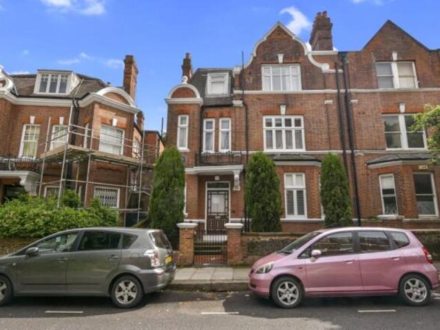 1 bedroom flat for rent in Lymington Road London NW6