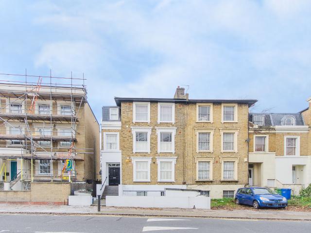 1 Bedroom Flat for Rent in Lyndhurst Way | Foxtons