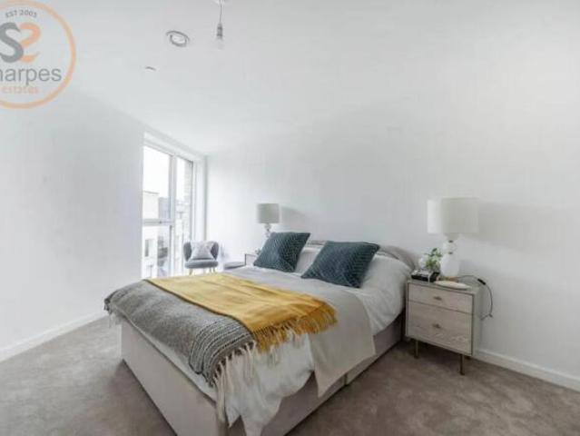 1 bedroom flat for rent in Lynne Court, London, SW20