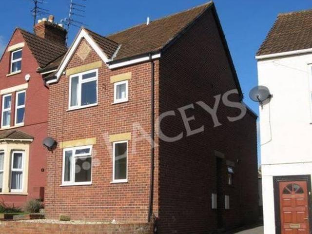 1 bedroom flat for rent in Lyde Road Yeovil BA21