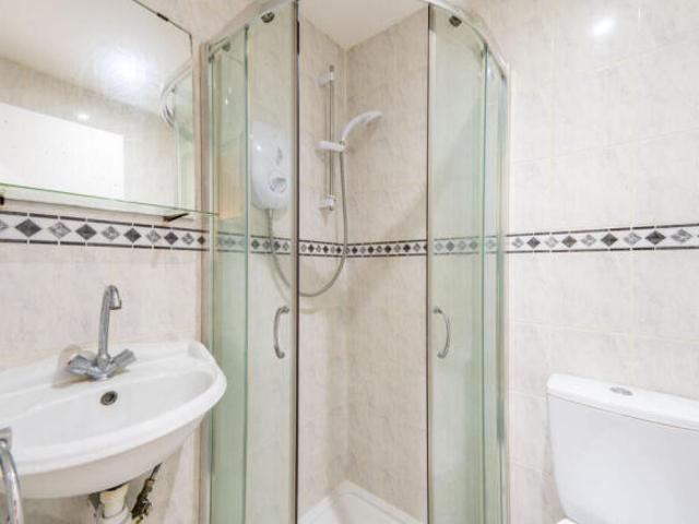 1 bedroom flat for rent in Lydford Road, Willesden Green, London, NW2