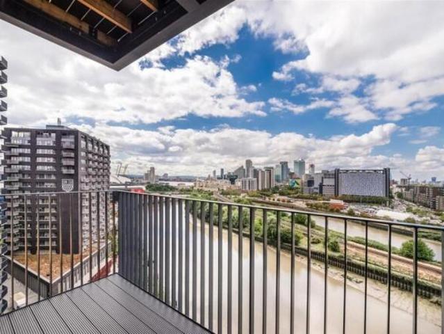 1 bedroom flat for rent in Lyell Street, London City Island, E14