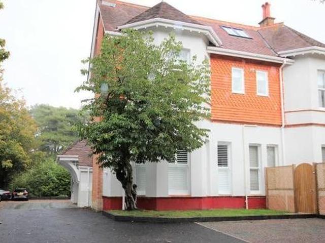 1 bedroom flat for rent in Mckinley Road Bournemouth BH4