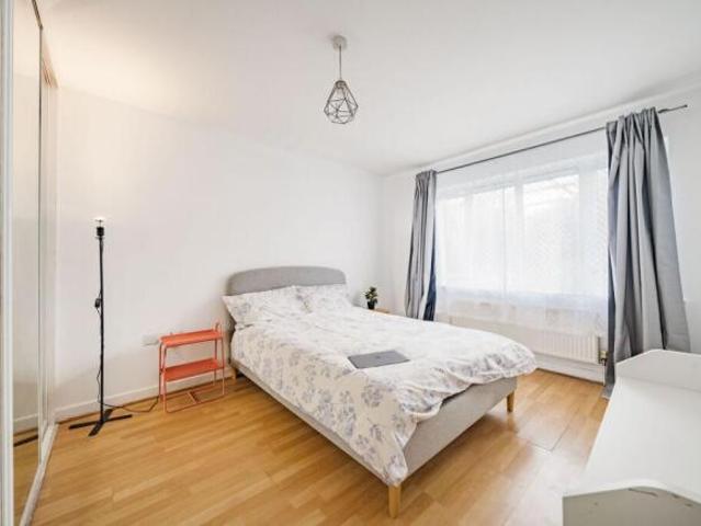 1 bedroom flat for rent in Manchester Road, Isle Of Dogs, London, E14