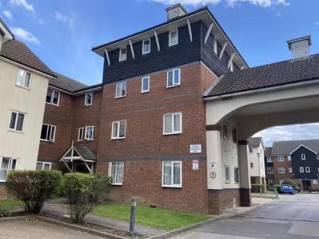 1 bedroom flat for rent in Mandeville Court, London, E4