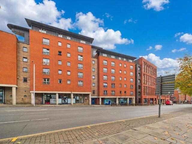 1 bedroom flat for rent in Mansfield Road, Sheridan Court, NG1