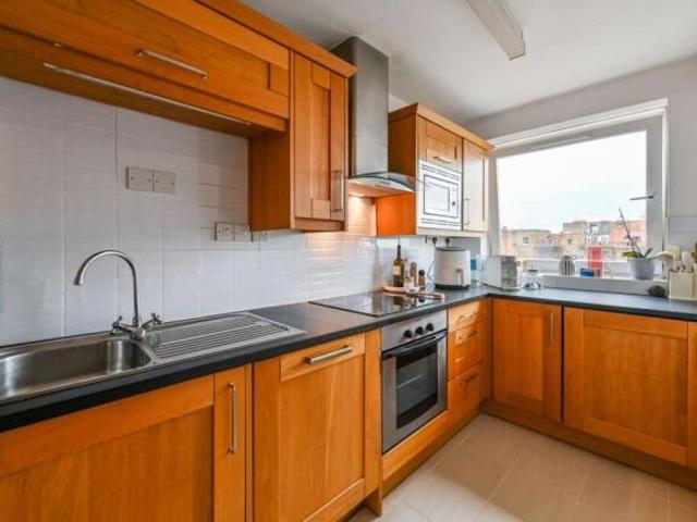 1 bedroom flat for rent in Maida Vale, London, W9