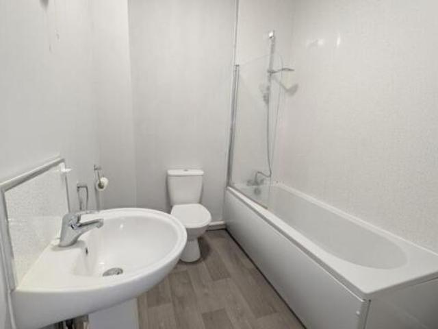 1 bedroom flat for rent in Maison Dieu Road, Dover, Kent, CT16