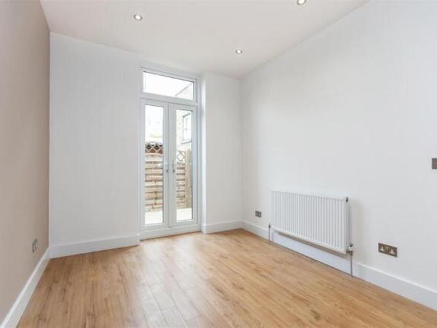 1 bedroom flat for rent in Malden Road, NW5
