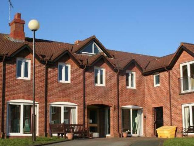1 Bedroom Flat For Rent In Malpas, Cheshire