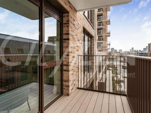 1 bedroom flat for rent in Maple Mews, London, E3