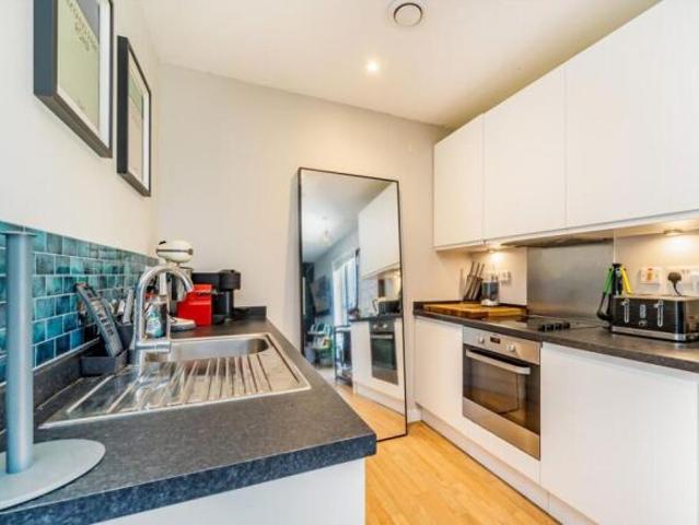 1 bedroom flat for rent in Mapleton Crescent, Wandsworth, SW18