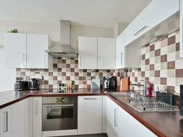 1 bedroom flat for rent in Mapleton Road Wandsworth London SW18