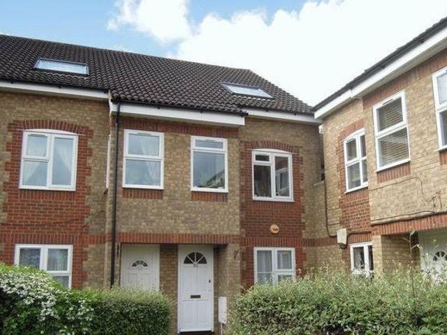 1 bedroom flat for rent in Maplin Park Langley SL3