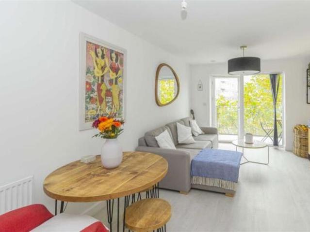 1 bedroom flat for rent in Marine Street, Bermondsey, SE16