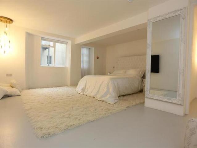 1 bedroom flat for rent in Marine Parade, Brighton, BN2