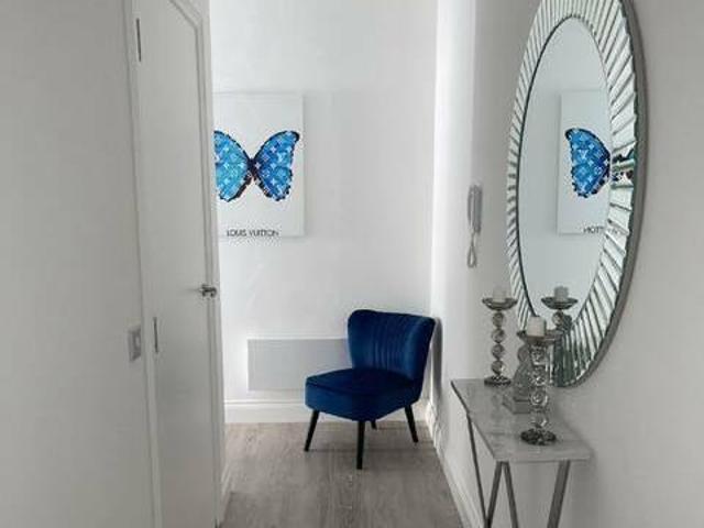 1 bedroom flat for rent in Marlowes HP1
