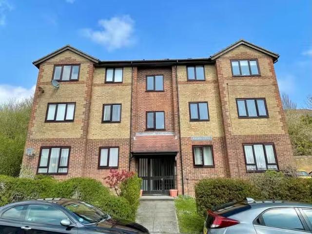 1 bedroom flat for rent in Mayfield Avenue, Dover, CT16
