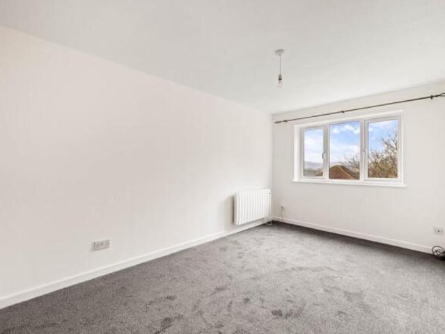 1 bedroom flat for rent in Mayfield Avenue, Dover, CT16