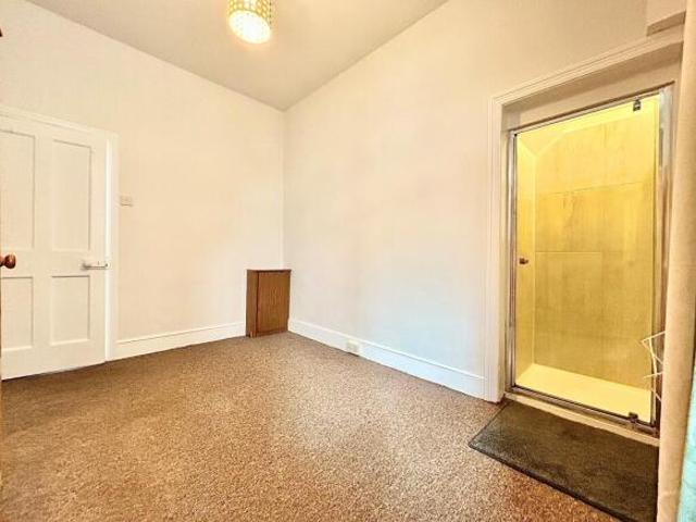 1 bedroom flat for rent in Meadowcroft Road, Winchmore Hill N13
